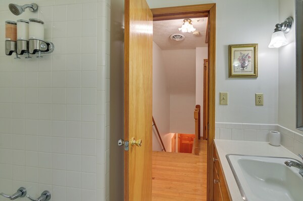 Large Home W/ Deck & Grill ~ 9 Mi To Virginia Tech - FloydFest