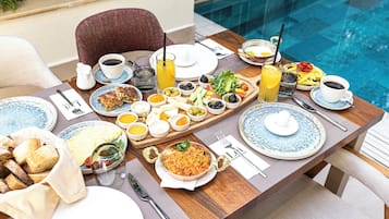 Pequeno-almoço inspirado na cozinha local diário incluído