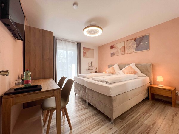 Gästehaus Sieben Zimmer Am See - Rosenheim