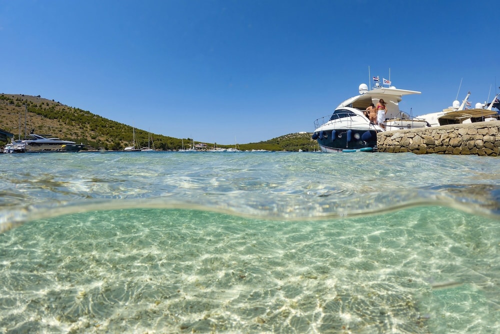 Room 4 - Perfect Glamping For People Who Want More! - Dugi otok