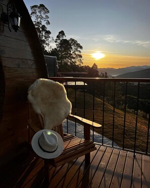 Quarto Duplo Romântico, 1 cama king-size, não fumadores, vista para a montanha | Vista da varanda