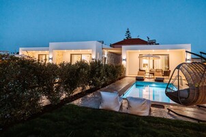 Villa, piscina privativa | 2 quartos, quartos insonorizados, ferro/tábua de engomar, Wi-fi grátis 