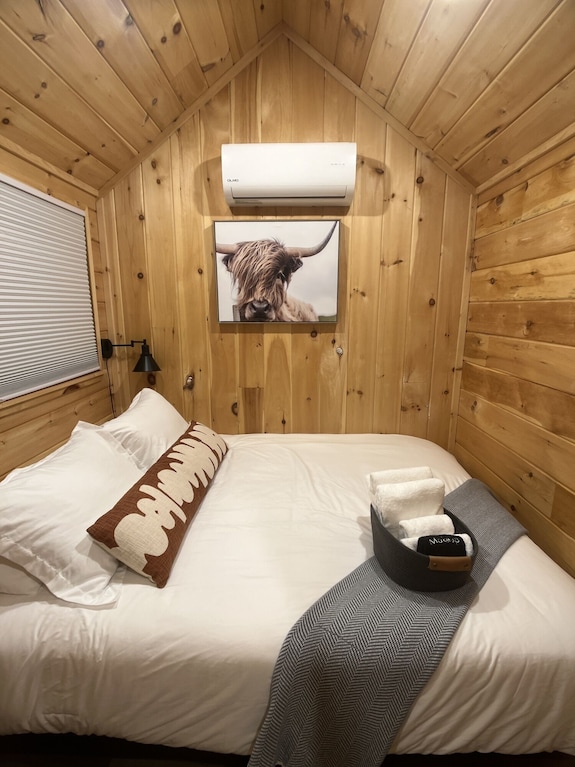 Tiny Home With One Queen Bed On Main Floor. - Grand Junction, CO