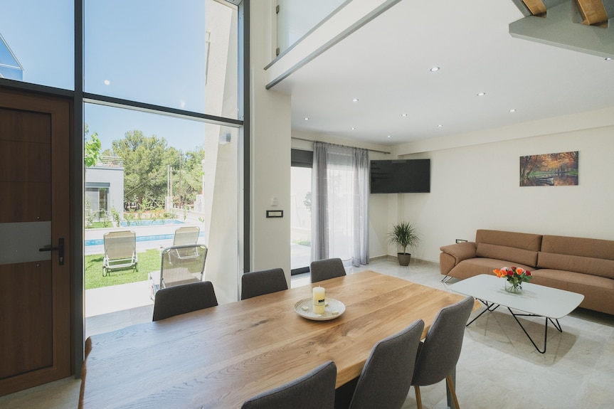 Park-view Lux Pool Villa, Steps To The Beach - Chania