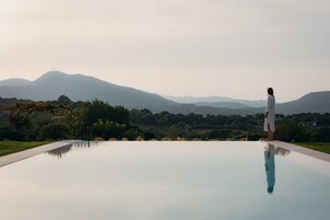 Piscina exterior sazonal 