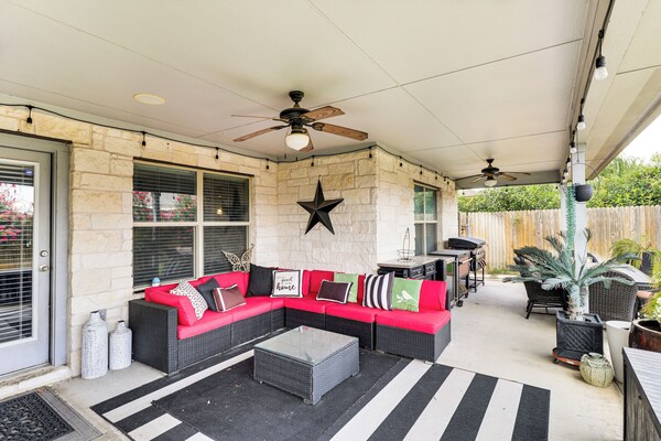 Covered Patio + Yard: Spacious Leander Home! - Cedar Park, TX