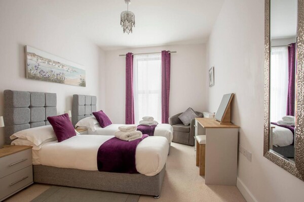 Belfry Quarters Sleeps 2 Free Wifi - Redhill