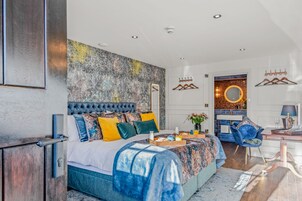 Quarto Duplo ou Twin Deluxe | Cortinas/cortinados opacos, quartos insonorizados 