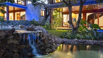 Sombra Villas | Sala de estar | TV de ecrã plano