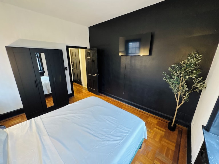 Discover Downtown Jersey City, Just Steps Away From Liberty State Park - Jersey City, NJ