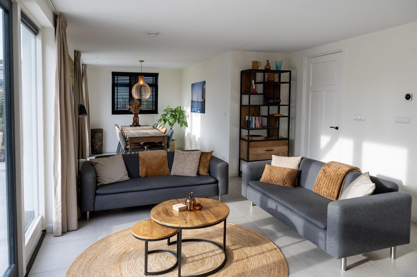 Luxurious Detached Waterfront Holiday Villa With Spacious Yard - Alphen aan den Rijn