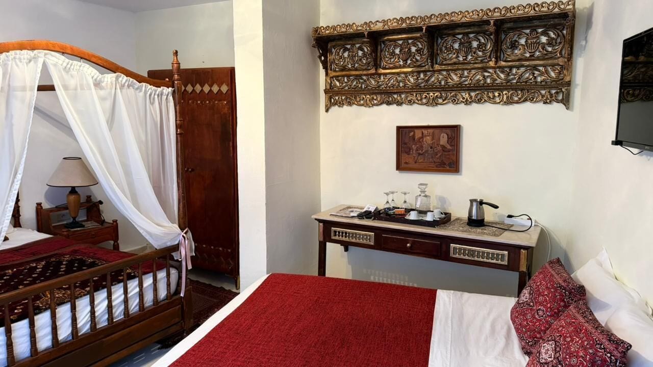 Quarto quádruplo família, vista para o jardim | Camas Select Comfort, frigobar, individualmente decorados