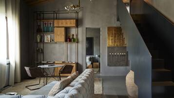 Suite Premium | Sala de estar | Televisor plasma de 45 polegadas com canais via satélite