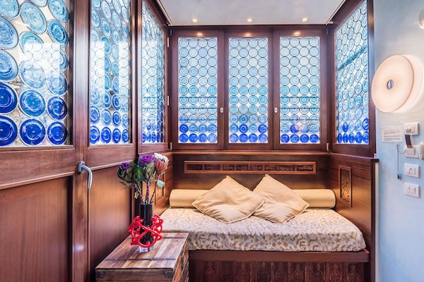 Superior Room with balcony | 1 quarto, minibar, cofre no quarto, Wi-fi grátis