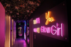 Sauna seca, banheira de hidromassagem, sauna a vapor, massagens