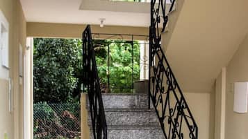 Corrimões nas escadas
