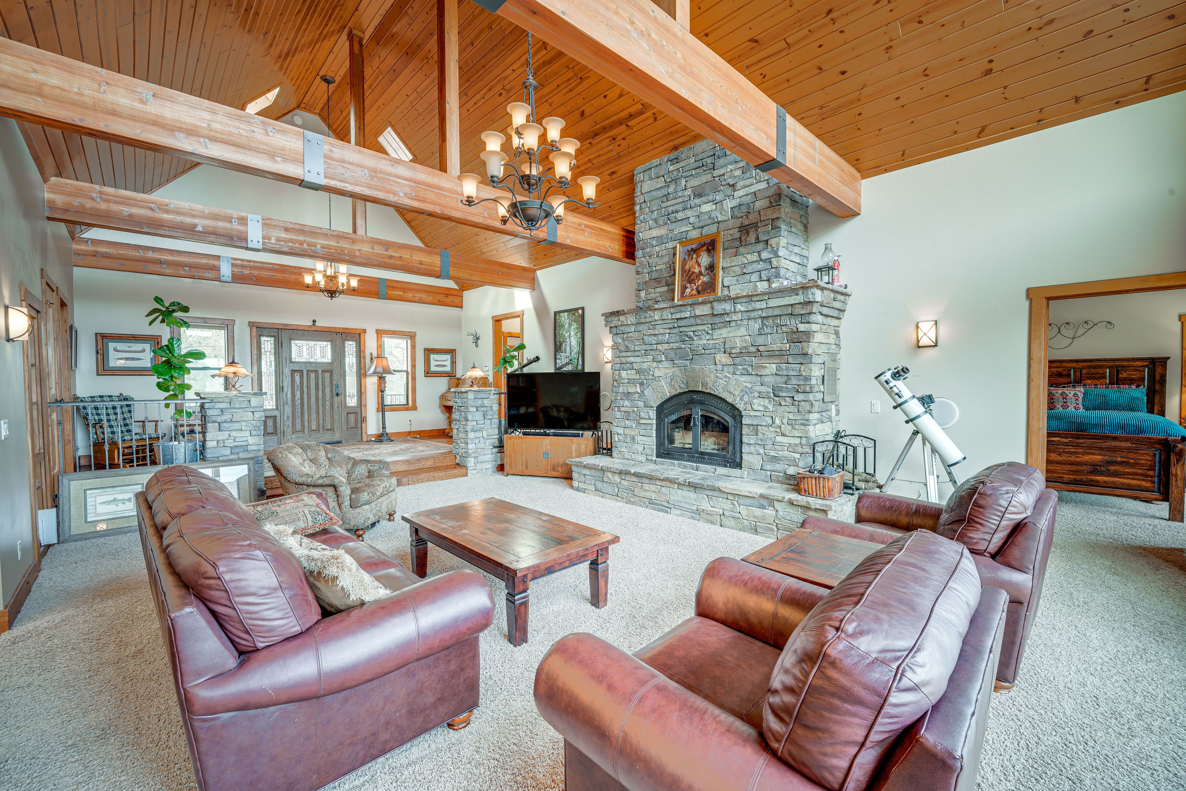 Pine Mountain Club Cabin W/ Private Deck & Views! - California