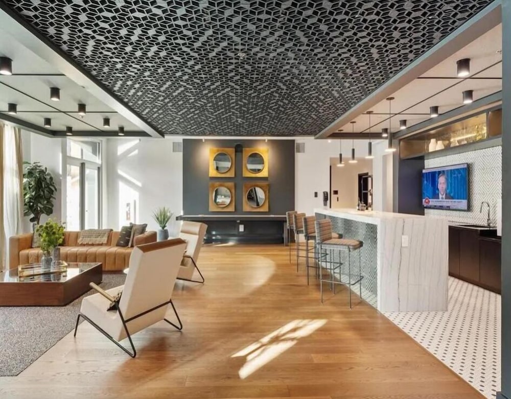 1 BR Loft Near Central West End, Walk to BJC - St. Louis | Vrbo