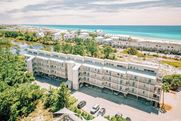 Sea Haven By Avantstay Modern Condo Near Beach - Seaside, FL