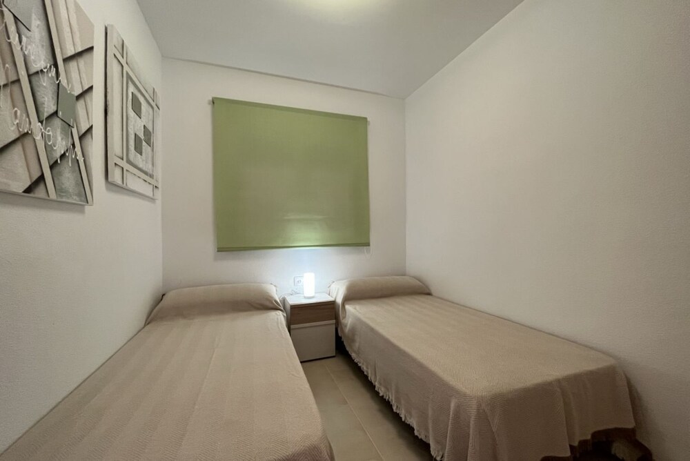 ACV - Playa Dorada-1ª Linea Planta 5 Norte 2 - Marina d'Or | Vrbo