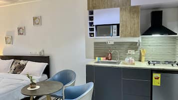 Estúdio | Com decoração personalizada, com mobília individualizada