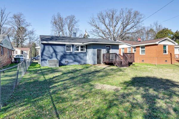 Newly Updated Home ~ 3 Mi To Downtown Charlotte! - Charlotte, NC