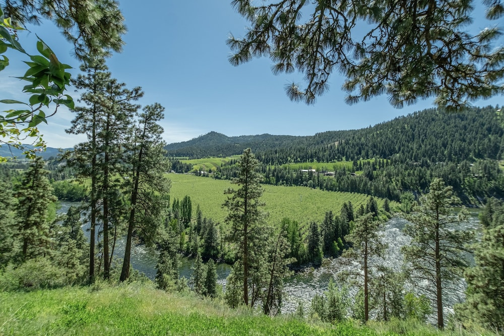 River Heights Home 3 Bedroom Cabin By Redawning - Cashmere, WA