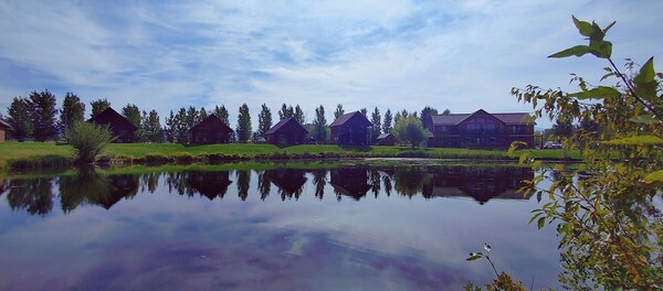 Skywater Cabins - Hamilton, MT