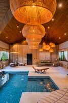 Área de tratamento exterior, banheira de hidromassagem, banho turco 