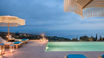 Villa | 2 quartos, secretária