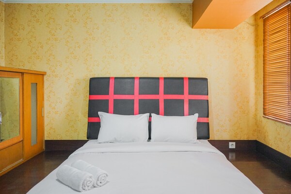 Simple And Minimalist Studio Apartment At Great Western Resort - Jakarta