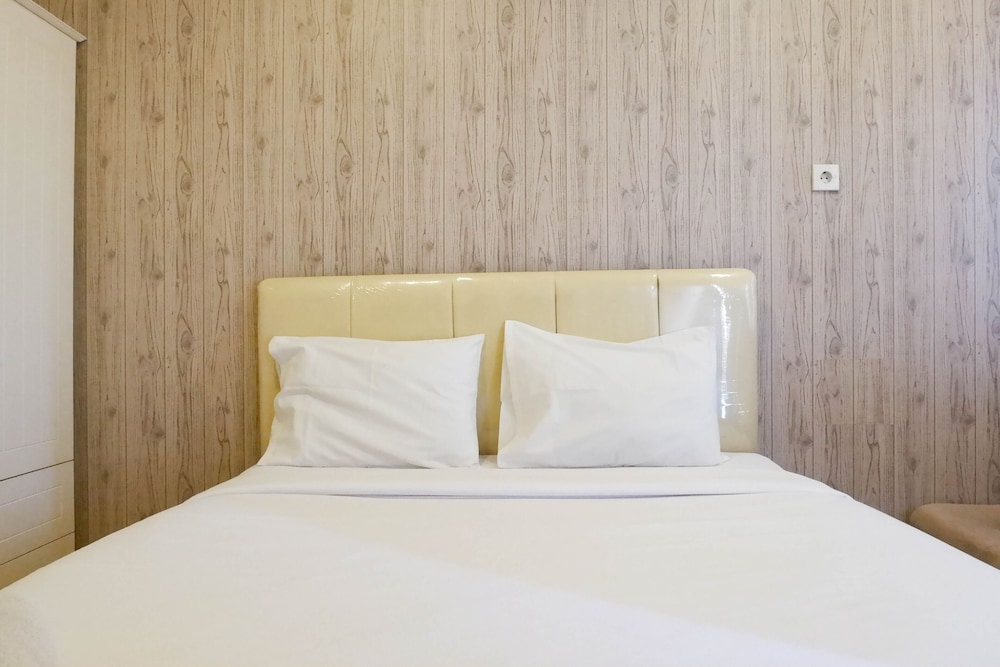 Simply Modern Studio At Pavilion Permata Apartment - Surabaya