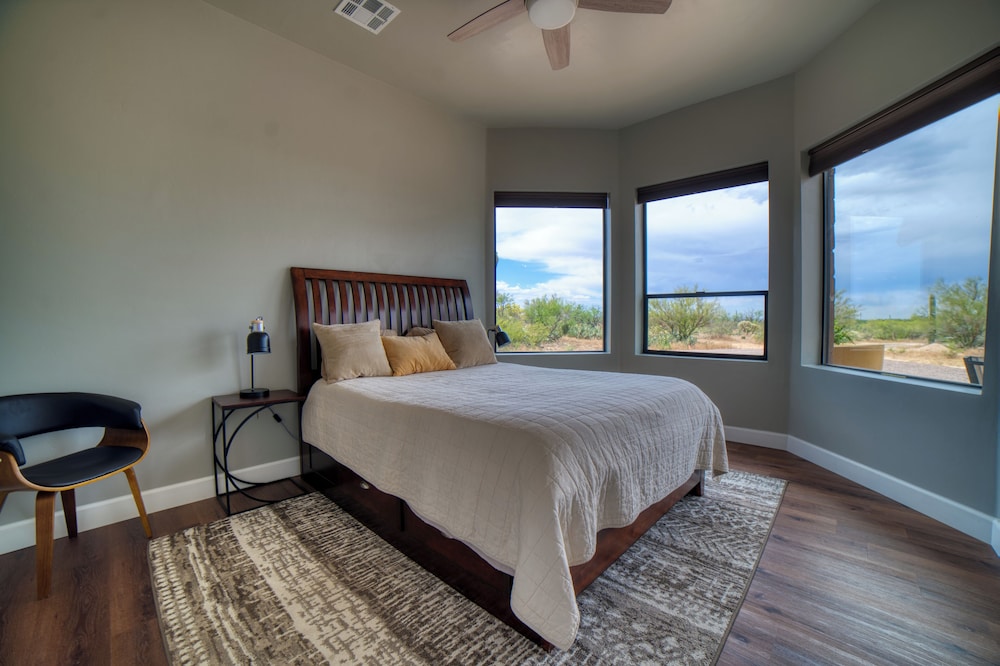 Event Ready Spacious Tucson Villa With Private Pool On 4 Acres And Stunning View - Arizona