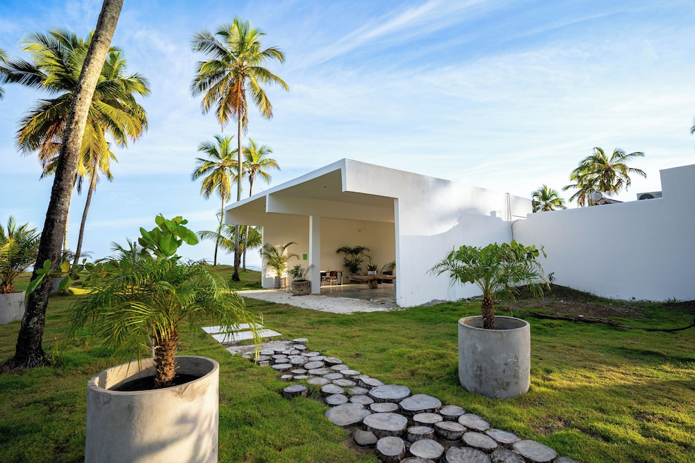 The Palm Bay Club Lodge - Dominican Republic