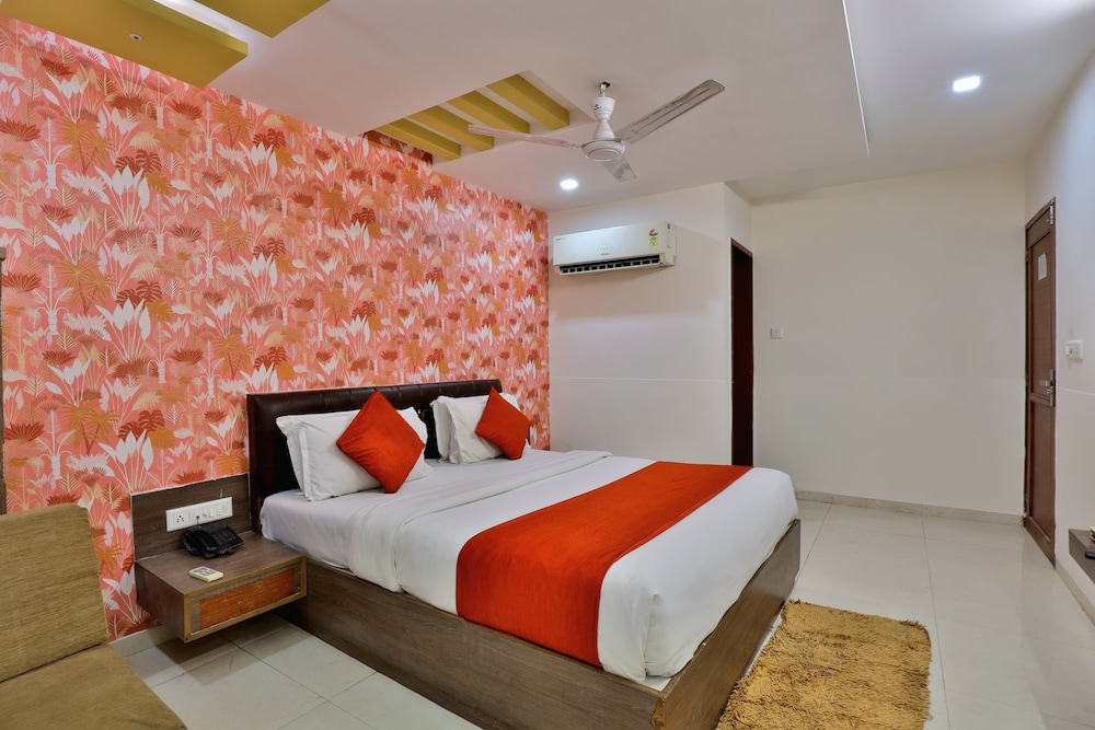 Hotel Jaunt Safari - Ahmedabad