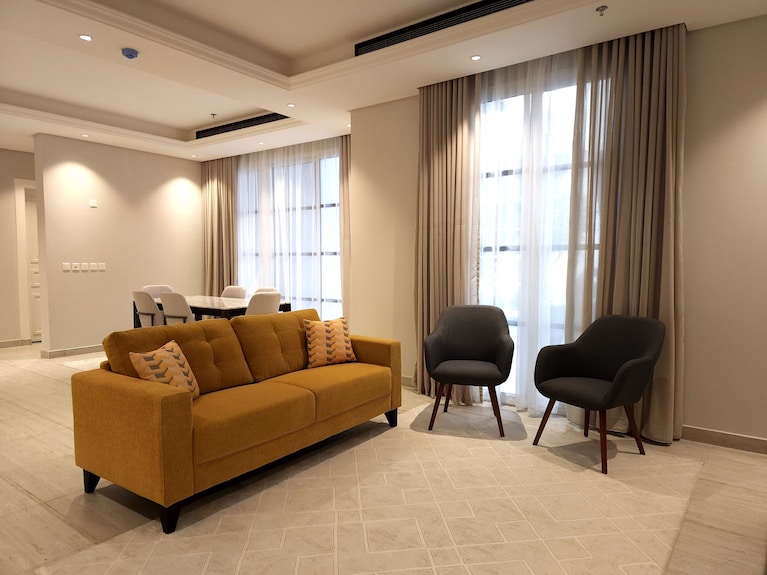 Cozy 2 Bedroom Riyadh Apartment Close To Best Cafes, Restaurants, & Attractions! - リヤド