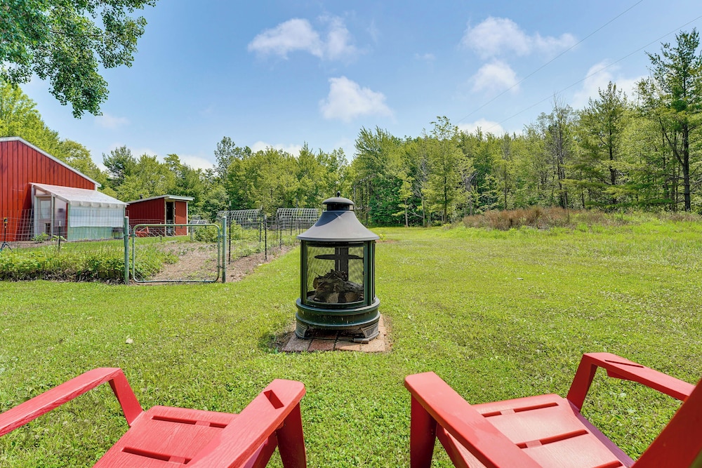 Cozy Holland Studio W/ Deck Near Lake Michigan! - Holland, MI