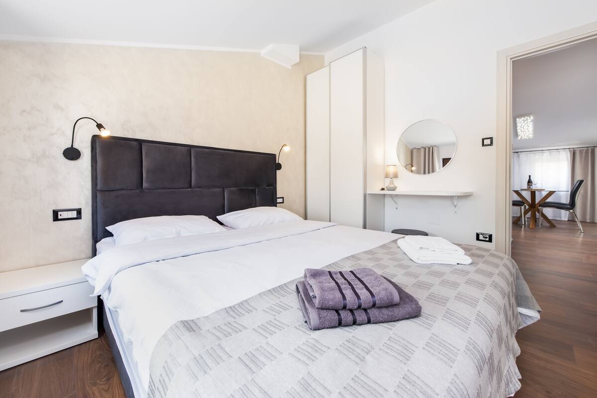 SANJA A3 - Two Bedroom Apartment | 2 quartos, secretária, Wi-fi grátis
