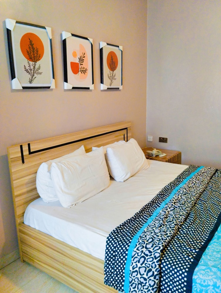 Musaroq Hotel - Lagos