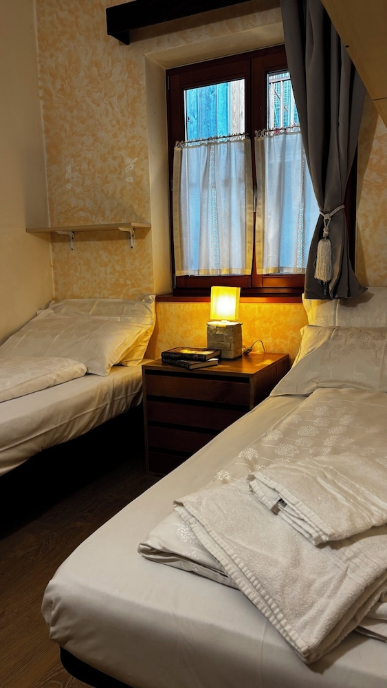 Apartment 'Goldener Schnee Tesero' With Mountain View, Private Terrace And Wi-fi - Predazzo