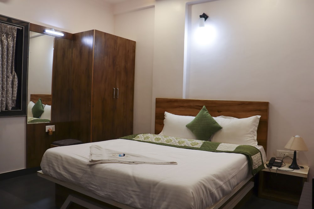 Hotel Garuda Executive - Latur