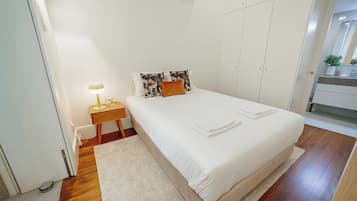 Apartamento Premium, vista para o jardim | 1 quarto, ferro/tábua de engomar, Wi-fi grátis