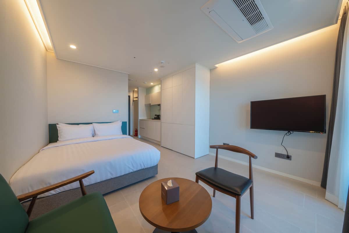 Wi-fi grátis, roupa de cama fornecida