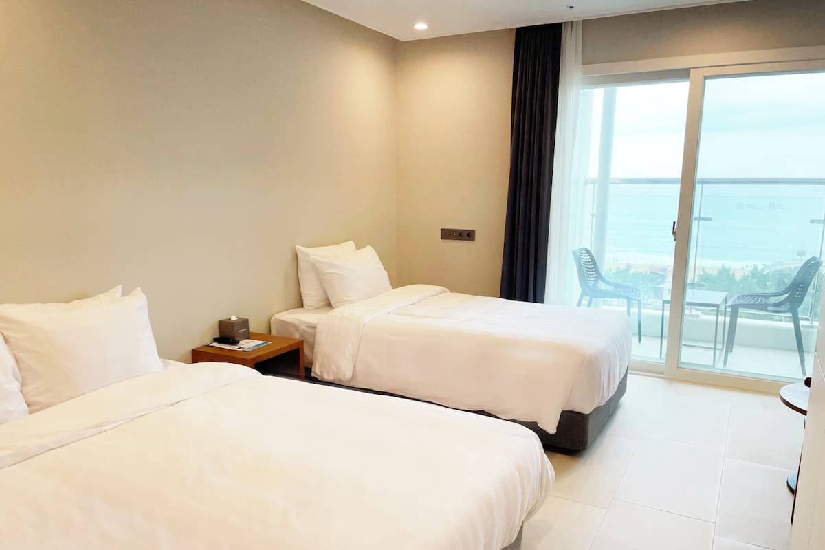 Quarto Twin Standard, vista para o oceano | Wi-fi grátis, roupa de cama fornecida