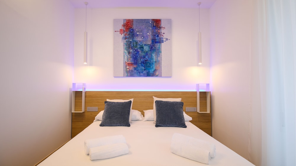 Galleria Roma Art Guesthouse - Oristano
