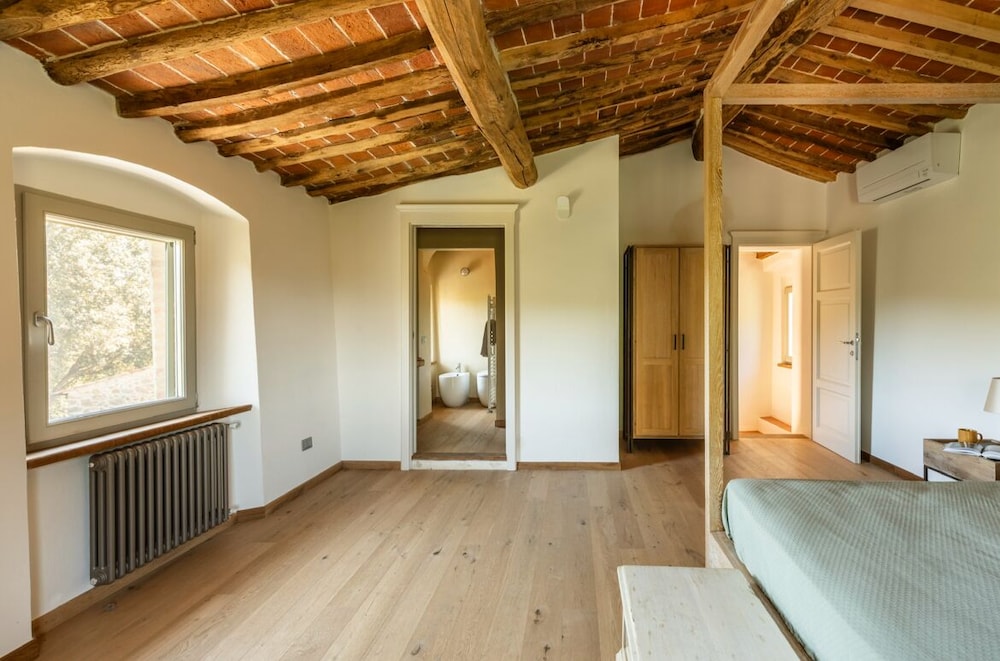 Charming Apartment Located On Tuscan Hills With Swimming Pool And A Tennis Court - Suvereto