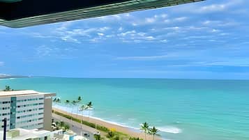 Perto da praia, praia de areia branca