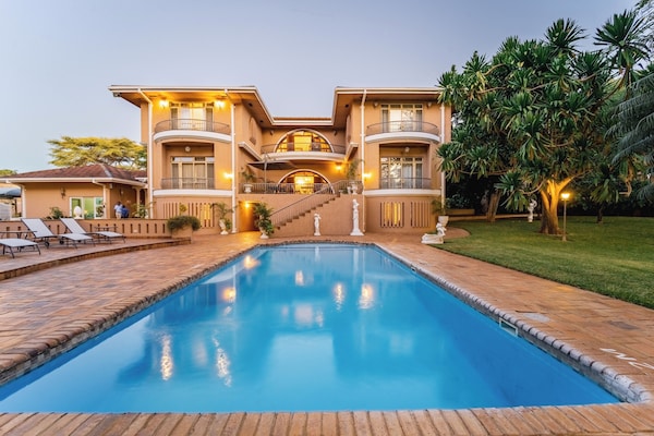 The Victorian Manor - Victoria Falls