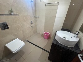 Quarto Duplo Deluxe | Casa de banho