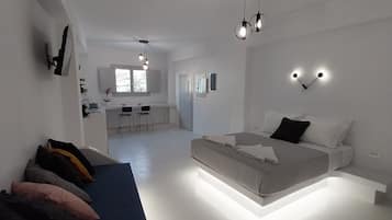 Suite Familiar, banheira de hidromassagem | 1 quarto, minibar, cofre no quarto, com decoração personalizada